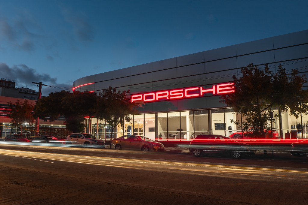 Mondoclad - Custom Clad